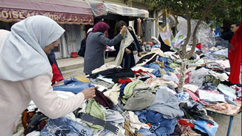 Plus de 90% des Tunisiens achètent leurs vêtements à la friperie ...